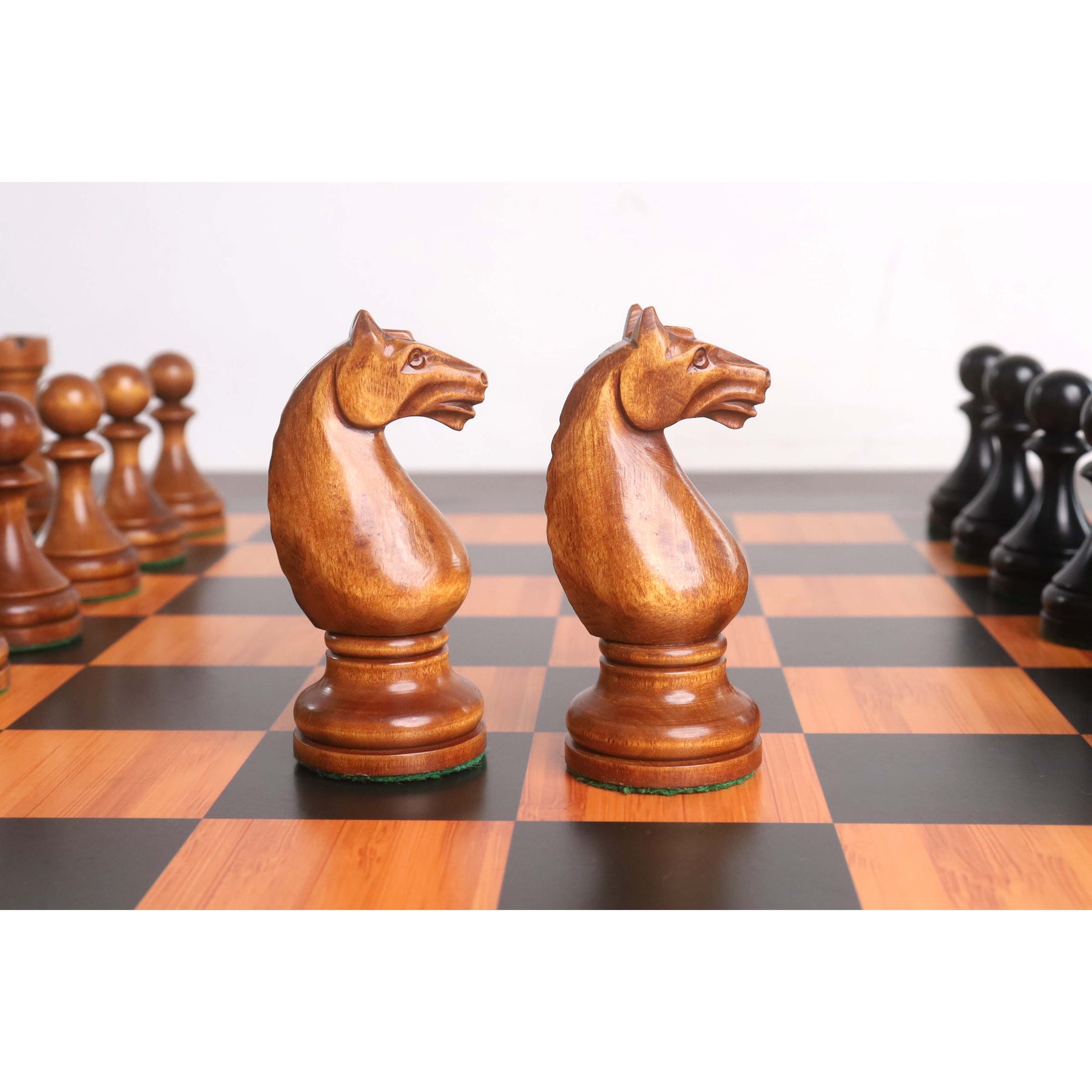 Botvinnik Flohr-II 1935 Chess Set – 4.4" King, Antiqued & Ebonised
