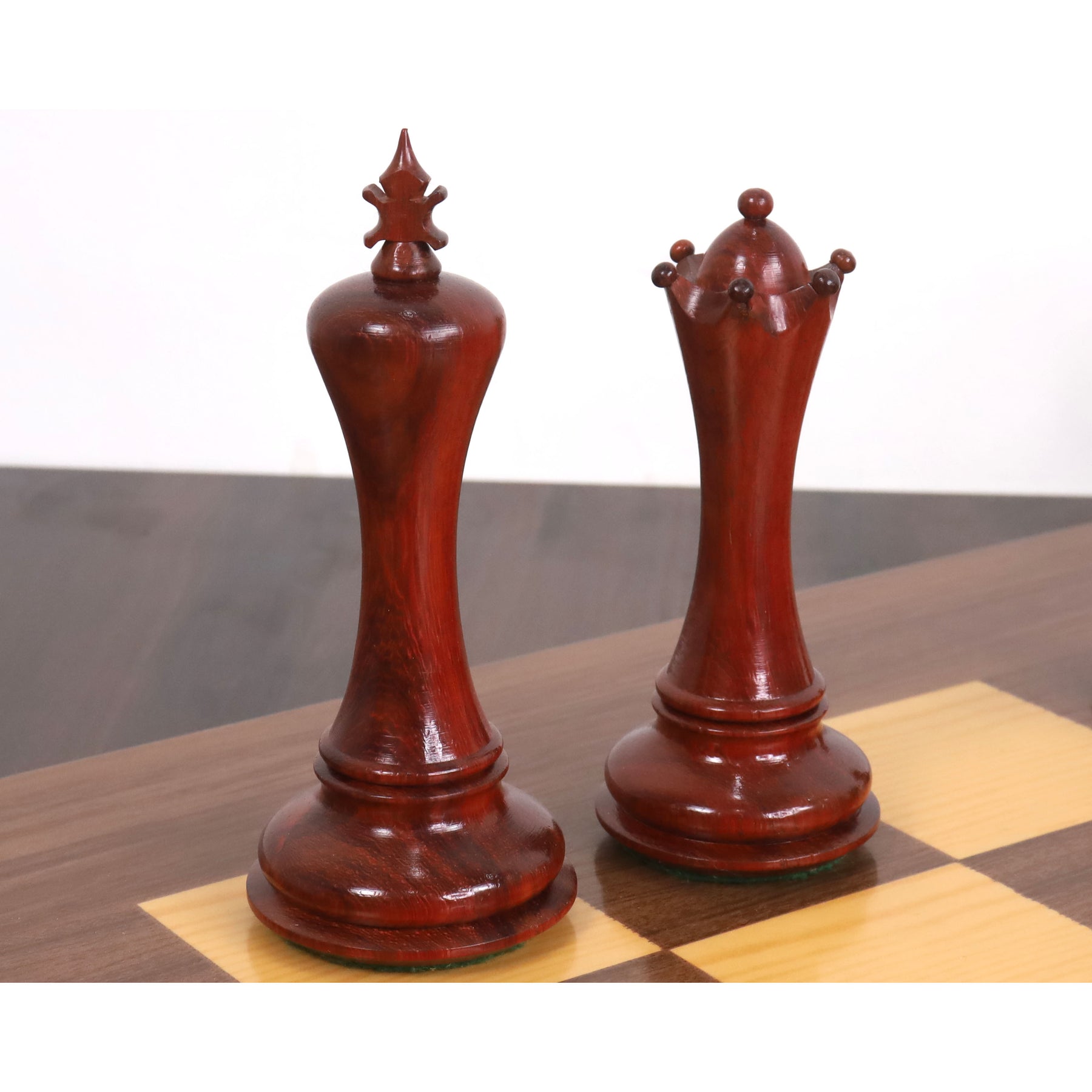 4.6" Avant Garde Luxury Staunton Triple Weighted Chess Pieces